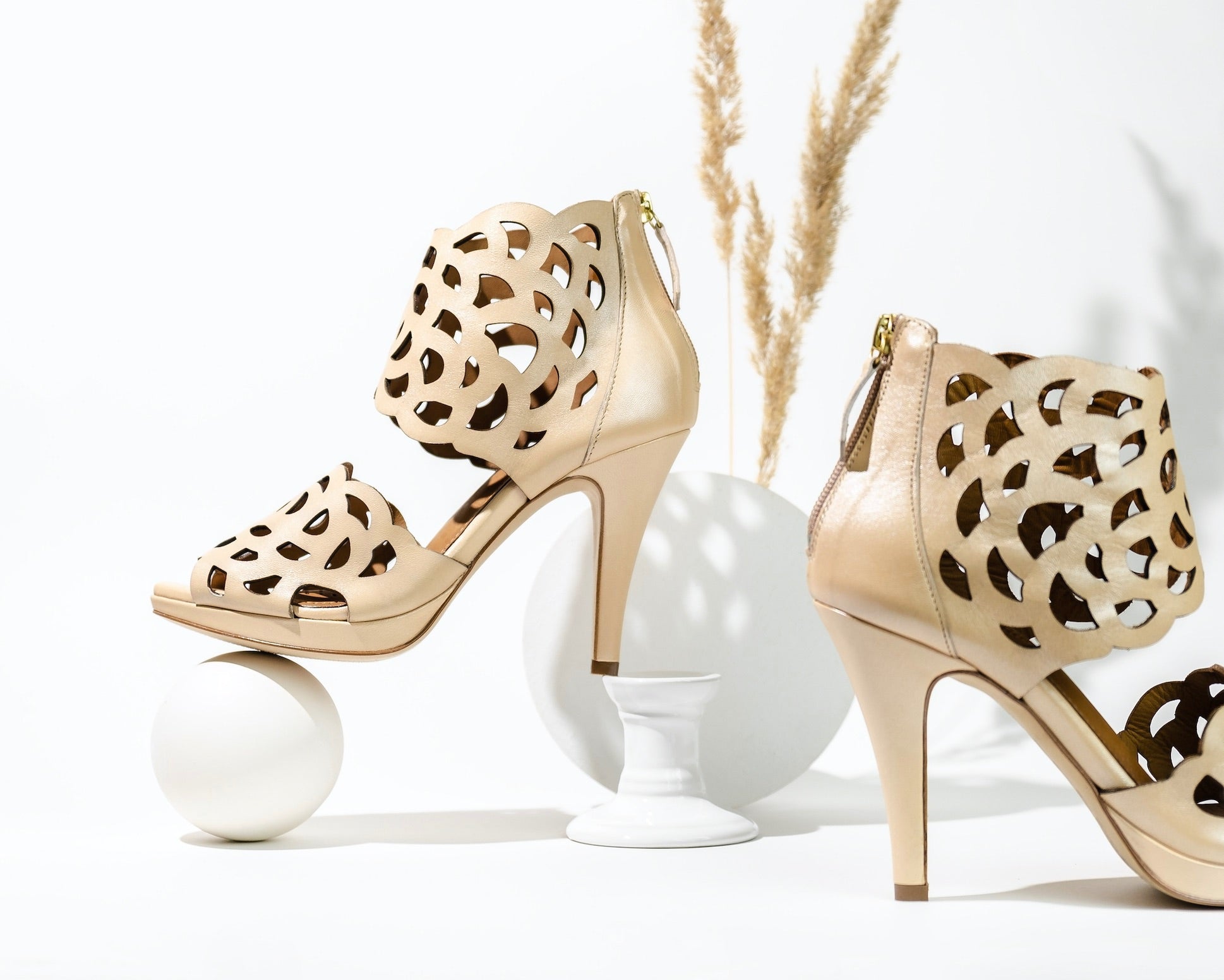 How the Right Heels Look After Your Health – Sargossa